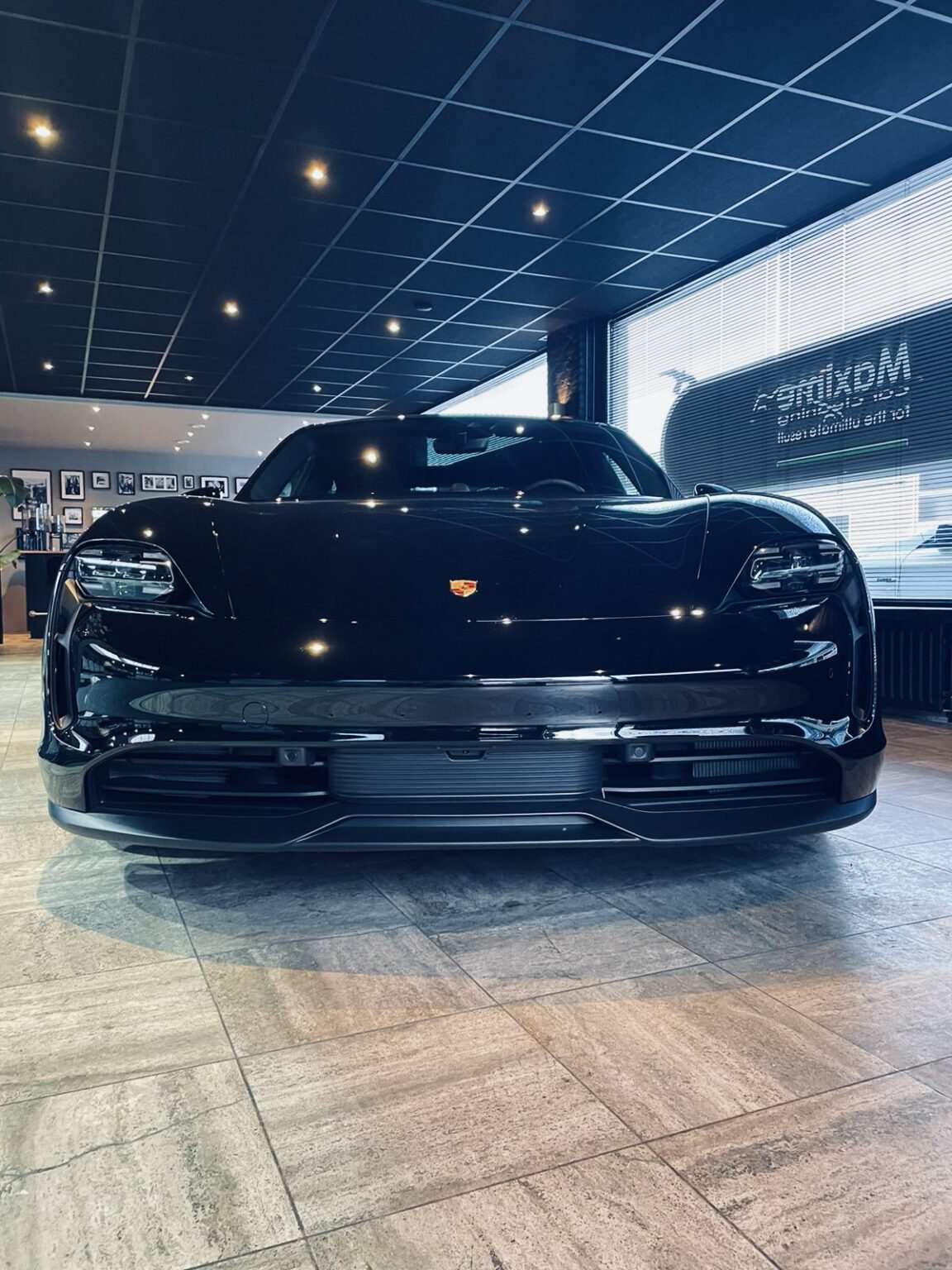 Projecten - Porsche Taycan - Maxime Car Cleaning